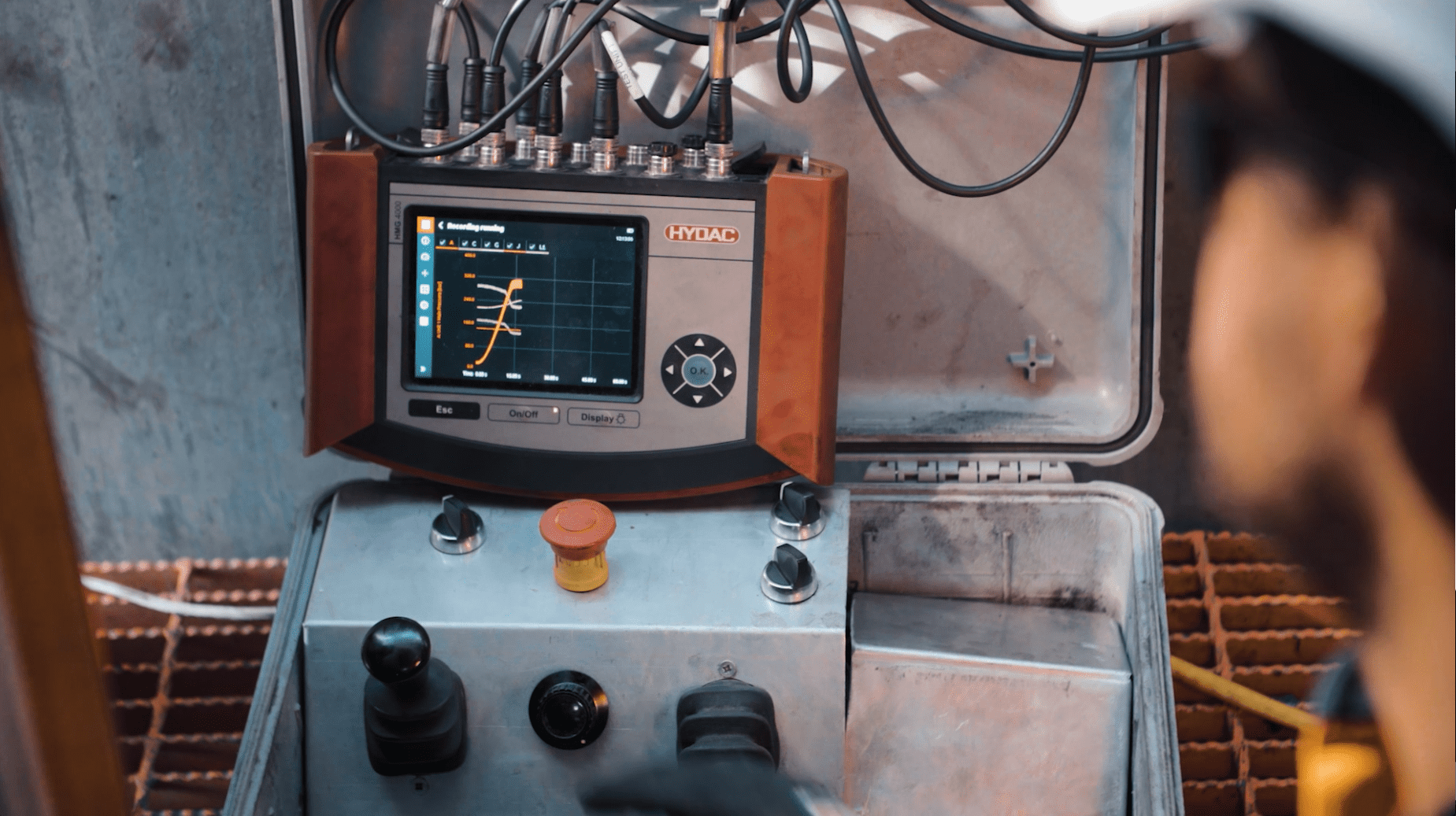 Data Logging System - Custom Fluidpower Data Logging System - Custom Fluidpower